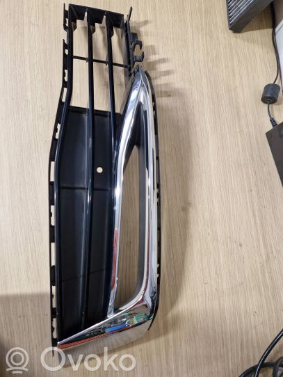 51117385277 BMW 5 G30 G31 Front bumper lower grill, 50.00 € | RRR