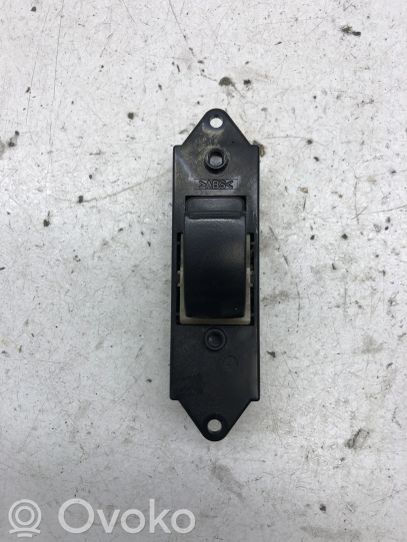 MR587944 Mitsubishi Colt Electric window control switch, 4.99 € | RRR