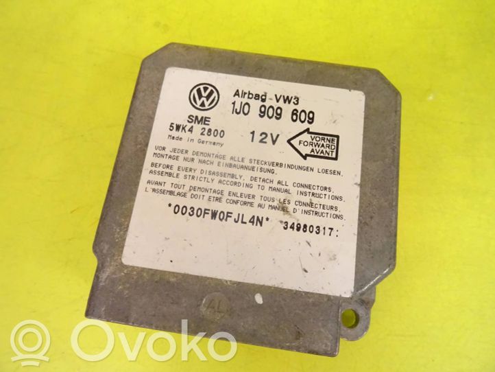 1J0909609 Volkswagen Golf IV Airbag control unit/module, 11.76 € | RRR