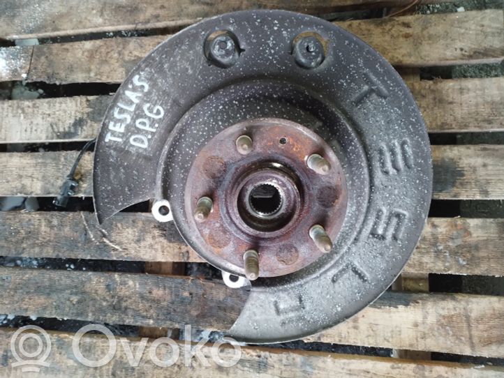 Tesla Model S Rear wheel hub, 120.00 € | RRR