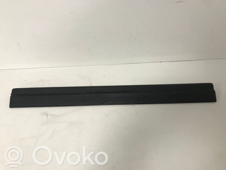2126860236 Mercedes-Benz E W212 Front sill trim cover, 8.10 € | RRR