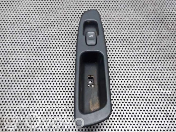 Volvo V40 Electric window control switch, 22.99 € | RRR