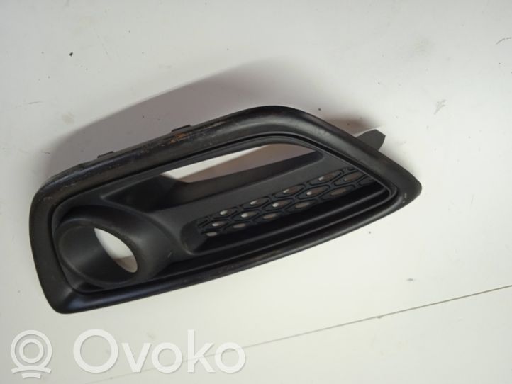 620752406R Renault Captur Front bumper lower grill, 19.00 € | RRR