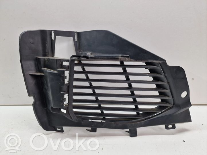 AA37938073 Peugeot 3008 II Front bumper lower grill, 15.00 € | RRR
