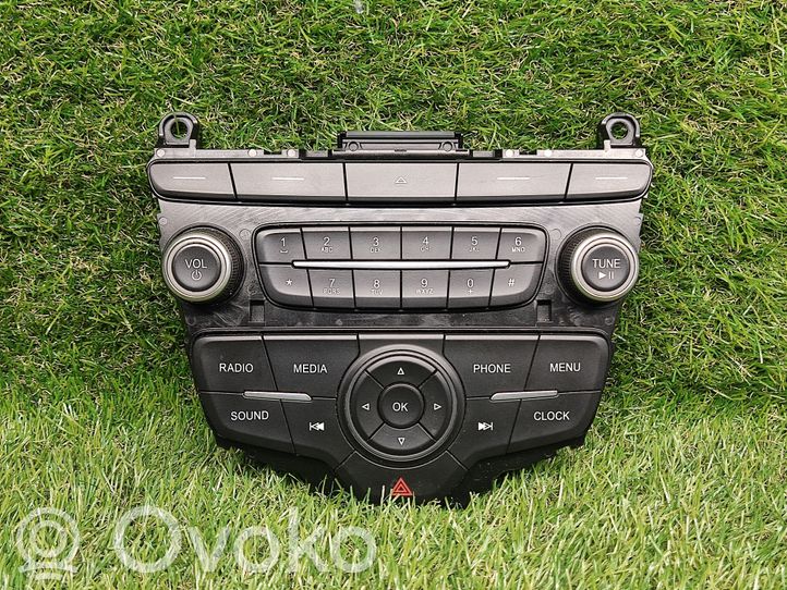 F1ET18K811LC Ford Focus ST Head unit multimedia control, 45.00 € | RRR