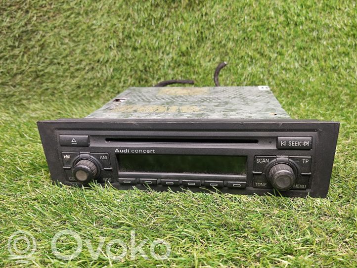 8P0035186C Audi A3 S3 8P Radio/CD/DVD/GPS head unit, 49.00 € | RRR