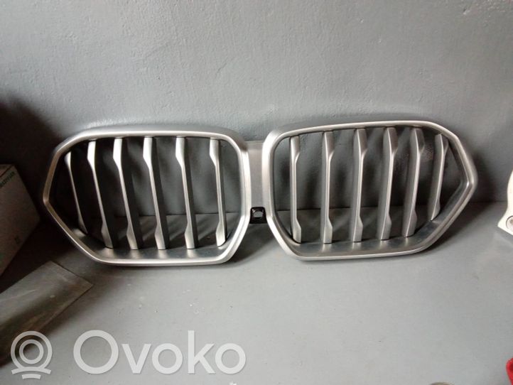 8494884 BMW X6 G06 Front bumper upper radiator grill, 110.00 € | RRR