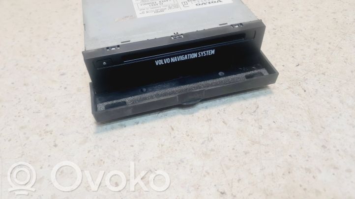 307329031 Volvo V70 Navigation unit CD/DVD player, 80.00 € | RRR