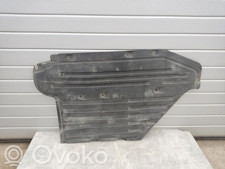 7455536 BMW 5 G30 G31 Center/middle under tray cover, 40.00 € | RRR