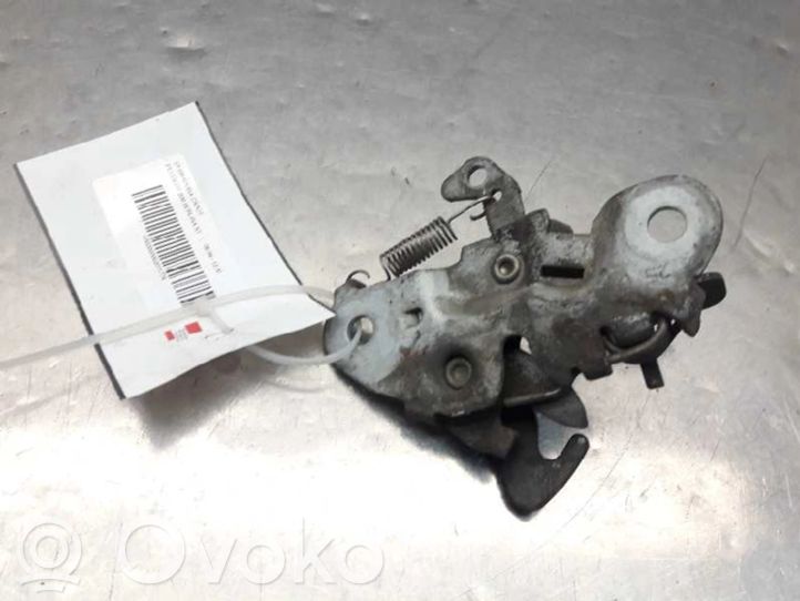 793449 Peugeot 206 Tie down hook / loop, 19.65 € | RRR