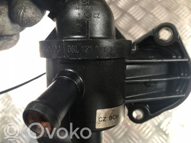 03L121111AB Volkswagen PASSAT B7 Boîtier de thermostat / thermostat, 18 ...