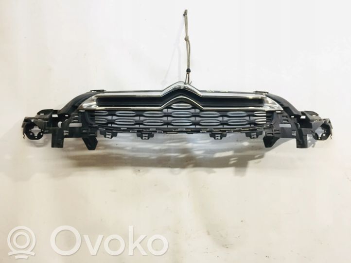 Citroen DS4 Front bumper upper radiator grill, 327.30 € | RRR