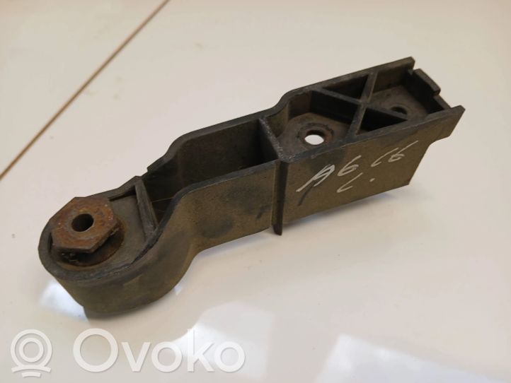 4F0807772 Audi A6 S6 C6 4F Support de montage de pare-chocs avant, 13. ...
