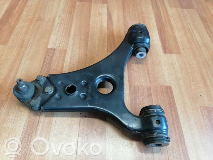 A1693300407 Mercedes-Benz B W245 Front control arm, 10.00 € | RRR