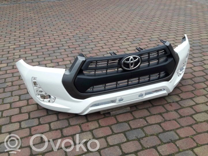 52119-0M991 Toyota Hilux VIII Front bumper, 540.91 € | RRR