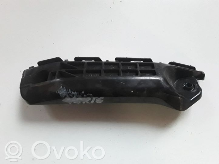 525350D090 Toyota Yaris Front bumper mounting bracket, 11.50 € | RRR
