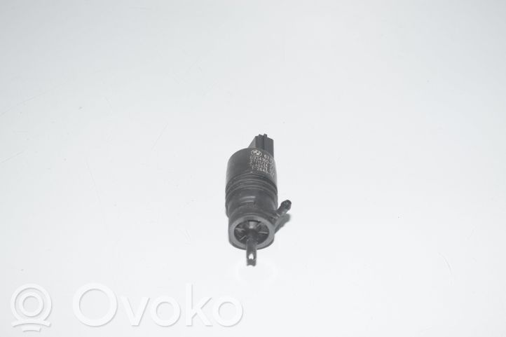 6934160 BMW 5 F10 F11 Windscreen/windshield washer pump, 5.00 € | RRR
