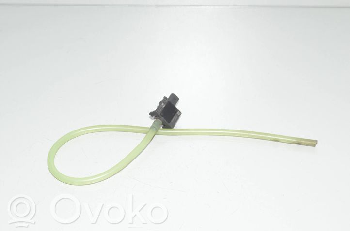 6833256 BMW X3 G01 Airbag deployment crash/impact sensor, 26.00 € | RRR