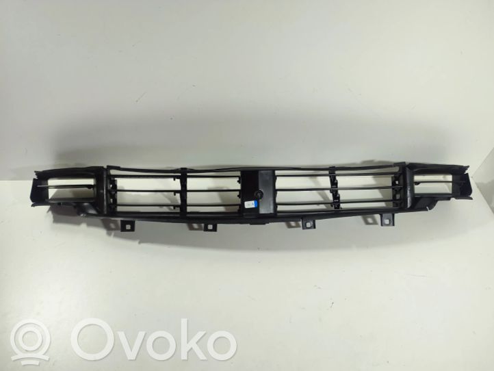 51748091762 BMW 7 G11 G12 Oro paėmimo kanalo detalė (-ės), 170.00 € | RRR