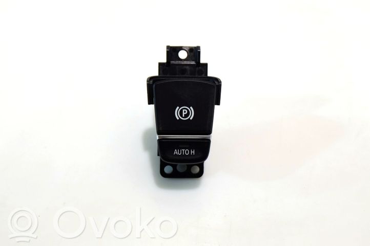 007645 BMW 5 G30 G31 Hand parking brake switch, 26.00 € | RRR