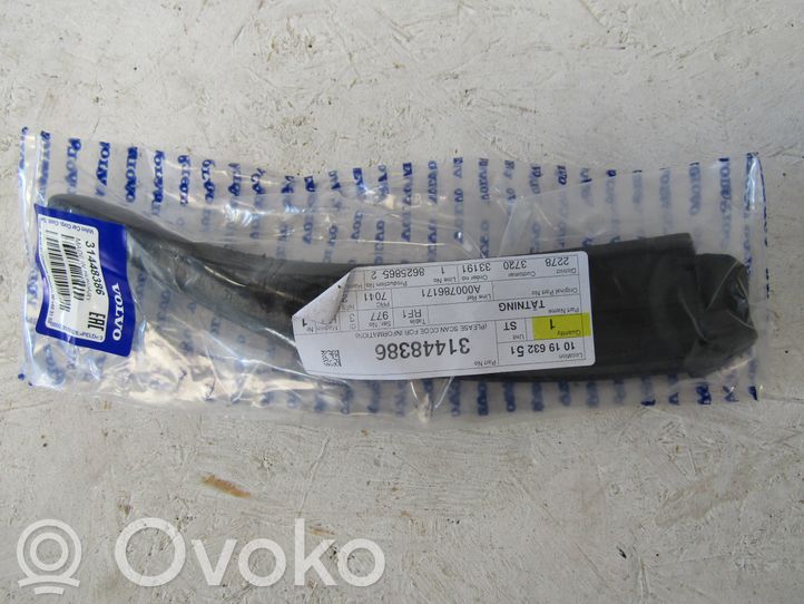 31448386 Volvo XC40 Roof transverse bars on the "horns", 10.92 € | RRR