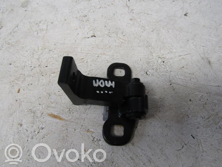 31424588 Volvo XC90 Rear door upper hinge, 21.18 € | RRR
