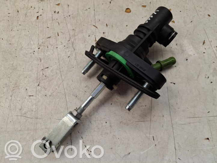 3142002051 Toyota Verso Clutch slave cylinder, 14.90 € | RRR
