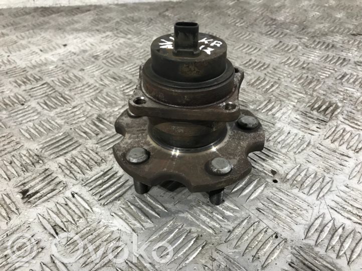4245005060 Toyota Avensis T250 Rear wheel hub, 14.90 € | RRR