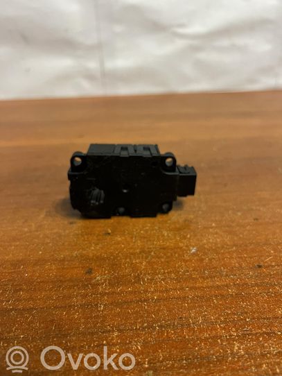 A0999063502 Mercedes-Benz A W177 Actionneur de collecteur d'admission ...