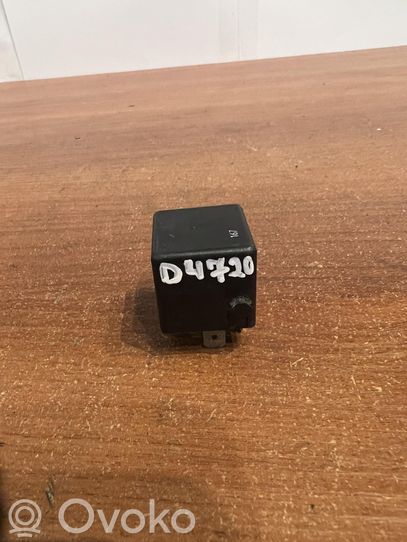 A0025421319 Mercedes-Benz E W210 Other relay, 10.00 € | RRR