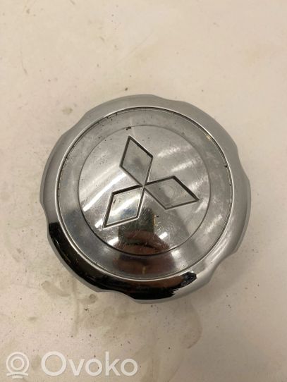 MB816581 Mitsubishi Pajero Sport I Enjoliveur d’origine, 9.90 € | OVOKO