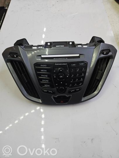 GK2T18K811CB Ford Transit Custom Radio/CD/DVD/GPS head unit, 70.00 € | RRR