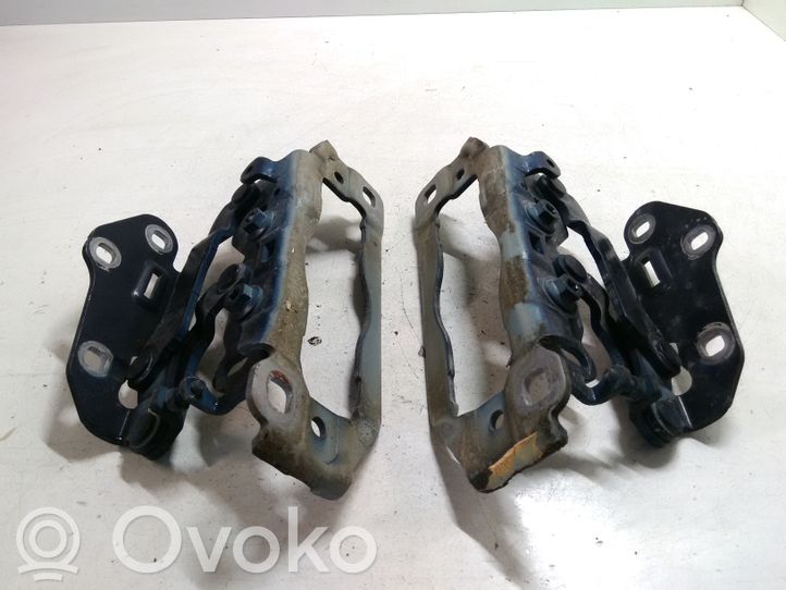 A2048800728 Mercedes-Benz C W204 Engine bonnet/hood hinges, 70.00 € | RRR