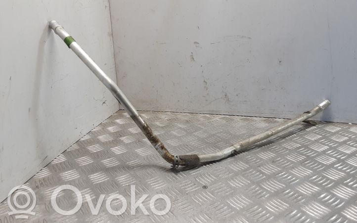 ERN53755 Mercedes-Benz C W204 Tuyau de liquide de refroidissement ...