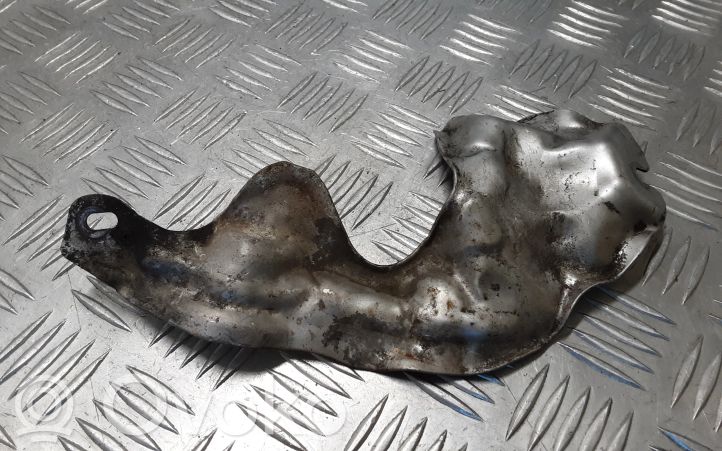 140137733R Nissan Navara D23 Heat shield in engine bay, 10.00 € | RRR