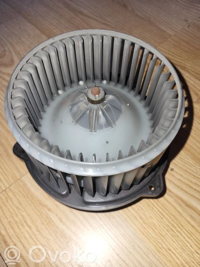 0130101601 Toyota Avensis T250 Heater fan/blower, 20.00 € | RRR