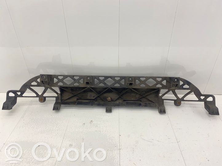 4L0807329 Audi Q7 4L Rear bumper mounting bracket, 10.00 € | RRR