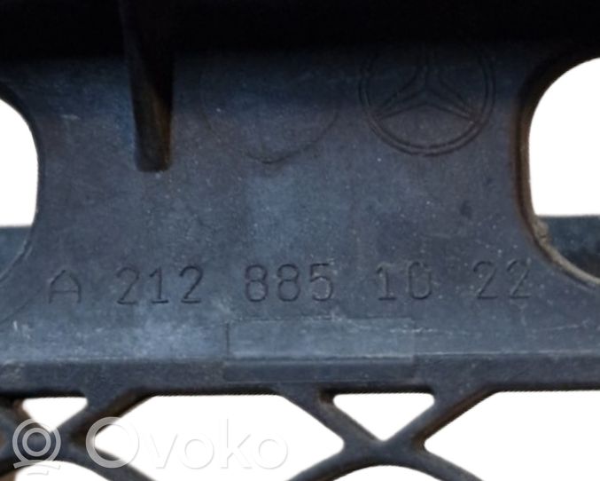 A2128851022 Mercedes-Benz E W212 Grille calandre supérieure de pare ...