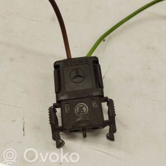 0125450428 Mercedes-Benz E W124 Other engine bay part, 5.00 € | RRR