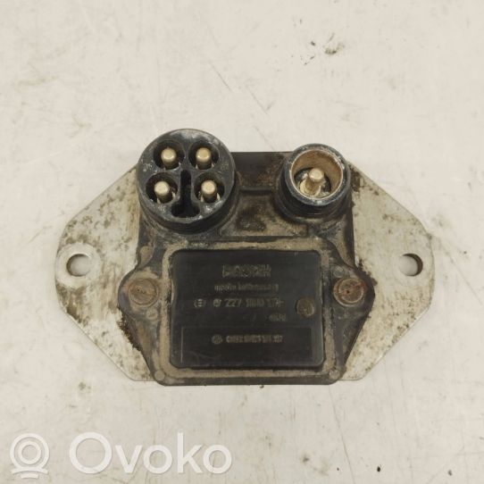 0025451832 Mercedes-Benz W123 Ignition amplifier control unit, 20.00 ...