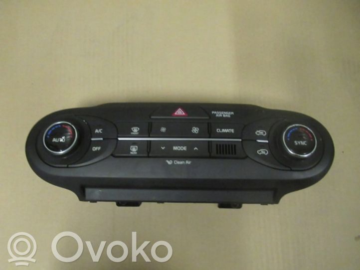 KIA Sorento Climate control unit, 29.48 € | RRR