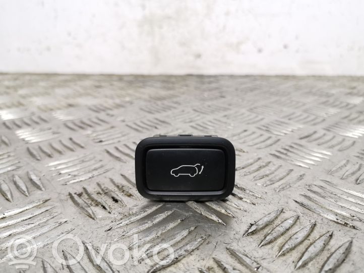 96740A9100WK KIA Sorento Tailgate/boot open switch button, 20.00 € | RRR