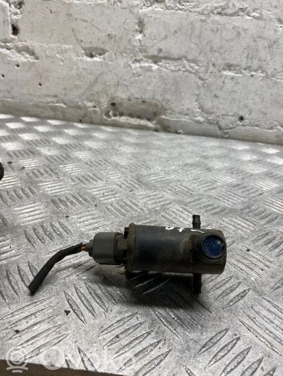 985103E000 Hyundai Santa Fe Windscreen/windshield washer pump, 4.00 € | RRR