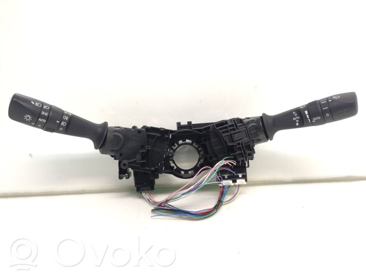 17F852 Toyota Auris E180 Commodo, commande essuie-glace/phare, 50.00 ...