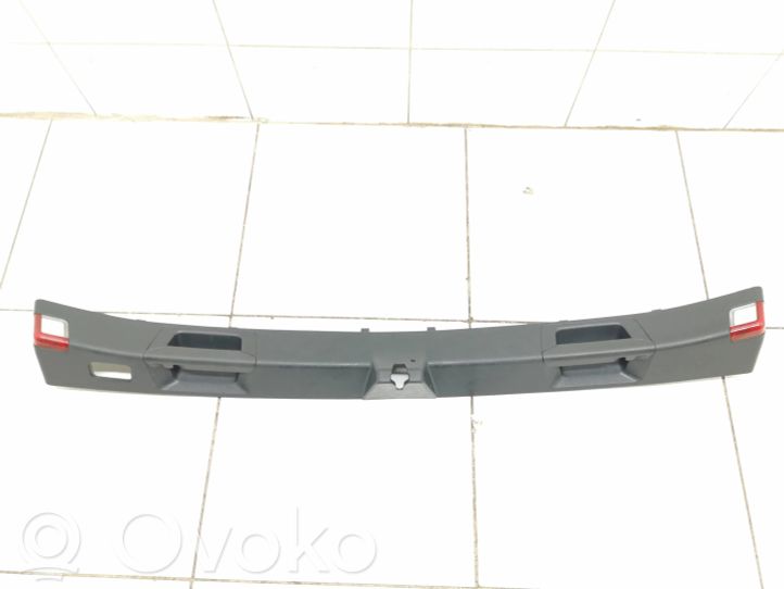 A2127400072 Mercedes-Benz E W212 Tailgate/boot lid lock trim, 25.00 € | RRR
