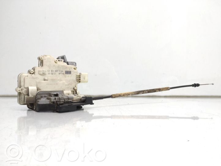 3C1837016A Volkswagen PASSAT B7 Front door lock, 30.00 € | RRR