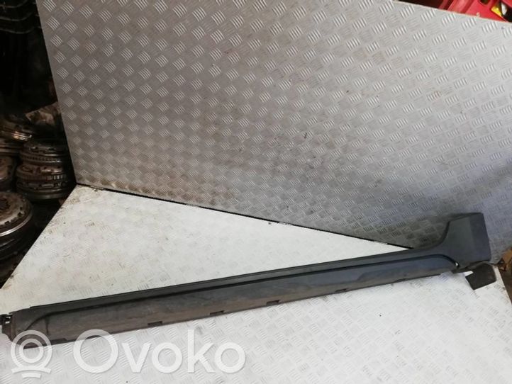 768519302R Dacia Duster II Sill, 47.06 € | RRR