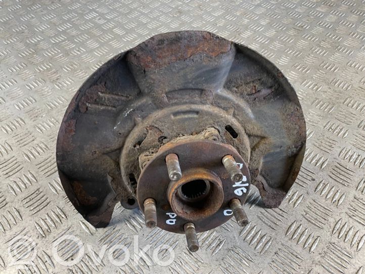 Subaru Outback Front wheel hub, 45.00 € | RRR
