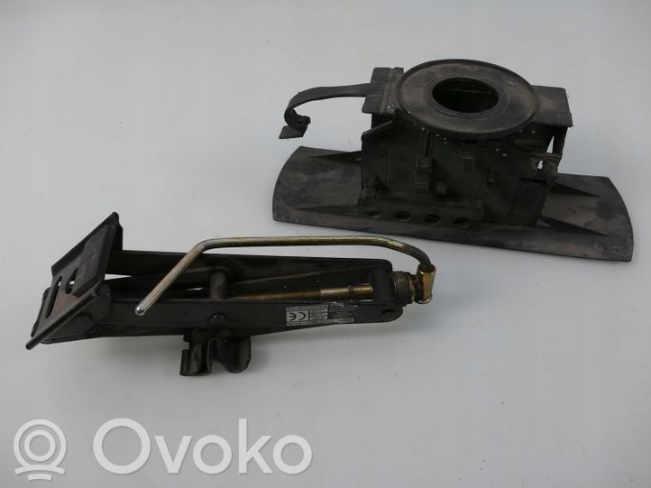 Fiat Uno Lift Jack, 24.35 € | RRR