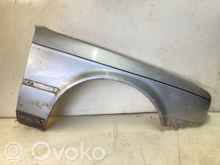 BMW 3 E30 Fender, 100.00 € | RRR